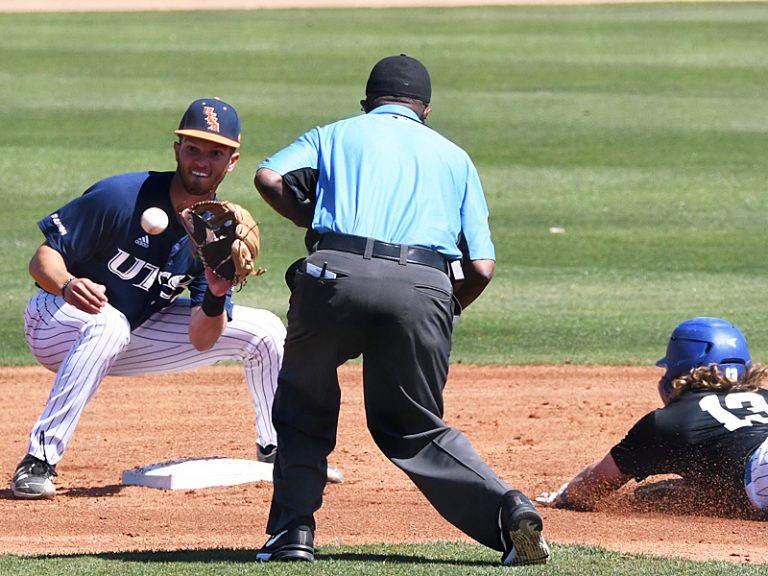Joshua-Lamb-UTSA-baseball-20210411-5608 – 210 GAMEDAY